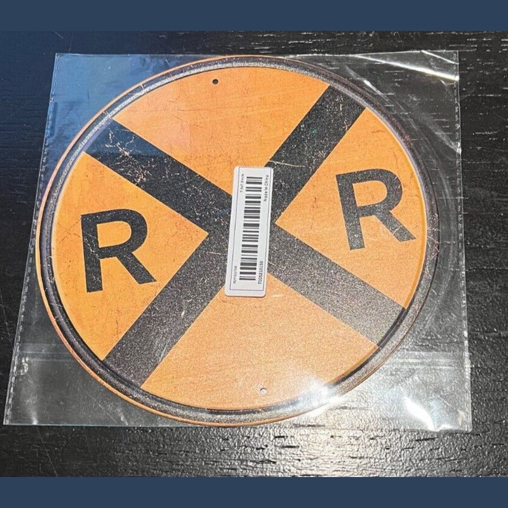 Railroad 8 Inch Diameter Novelty Retro Round Sign – Novelty Metal Signs